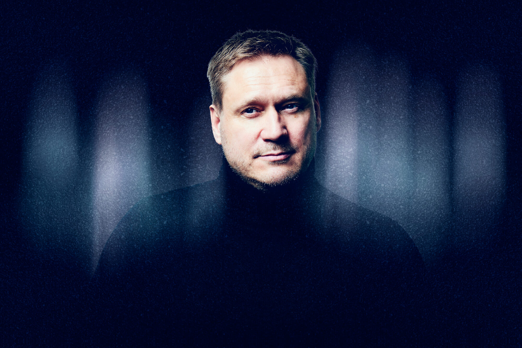 SAMULI EDELMANN JOULUKIERTUEELLE – Warner Music Live